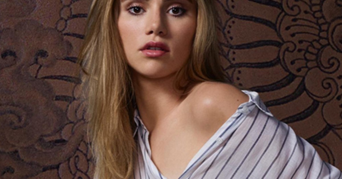 H Suki Waterhouse κάνει το πρώτο της τατουάζ για τον οίκο Tod's (VIDEO)